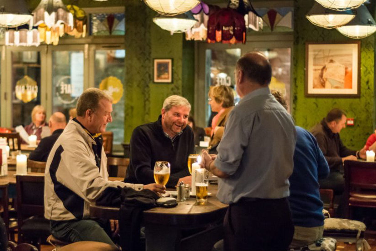 Truro Lounge - Food and Drink Truro